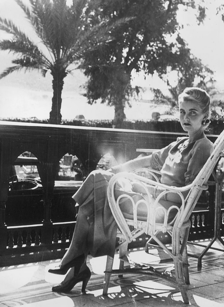 How Heiress Barbara Hutton Blew Through A $900 Million Fortune And Died ...